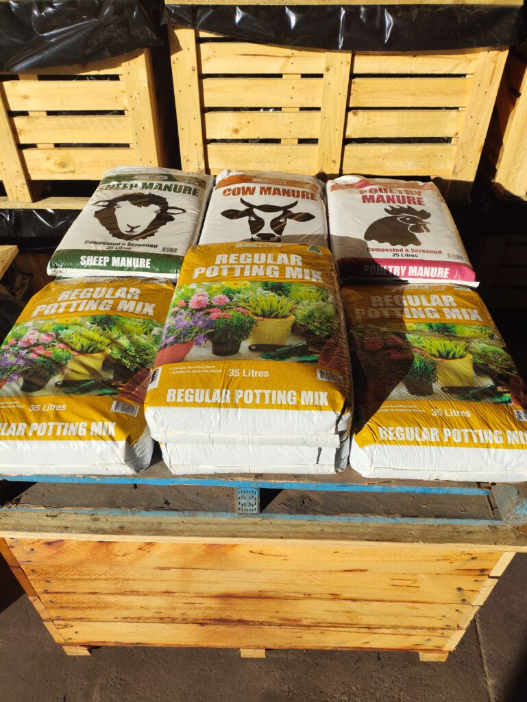 Veggie mix soil pack (10 Bags) – Dan the Veggie Bin Man